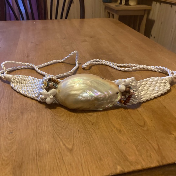 Source Unknown | Accessories | Vintage Sea Shell Embellished Macrame ...